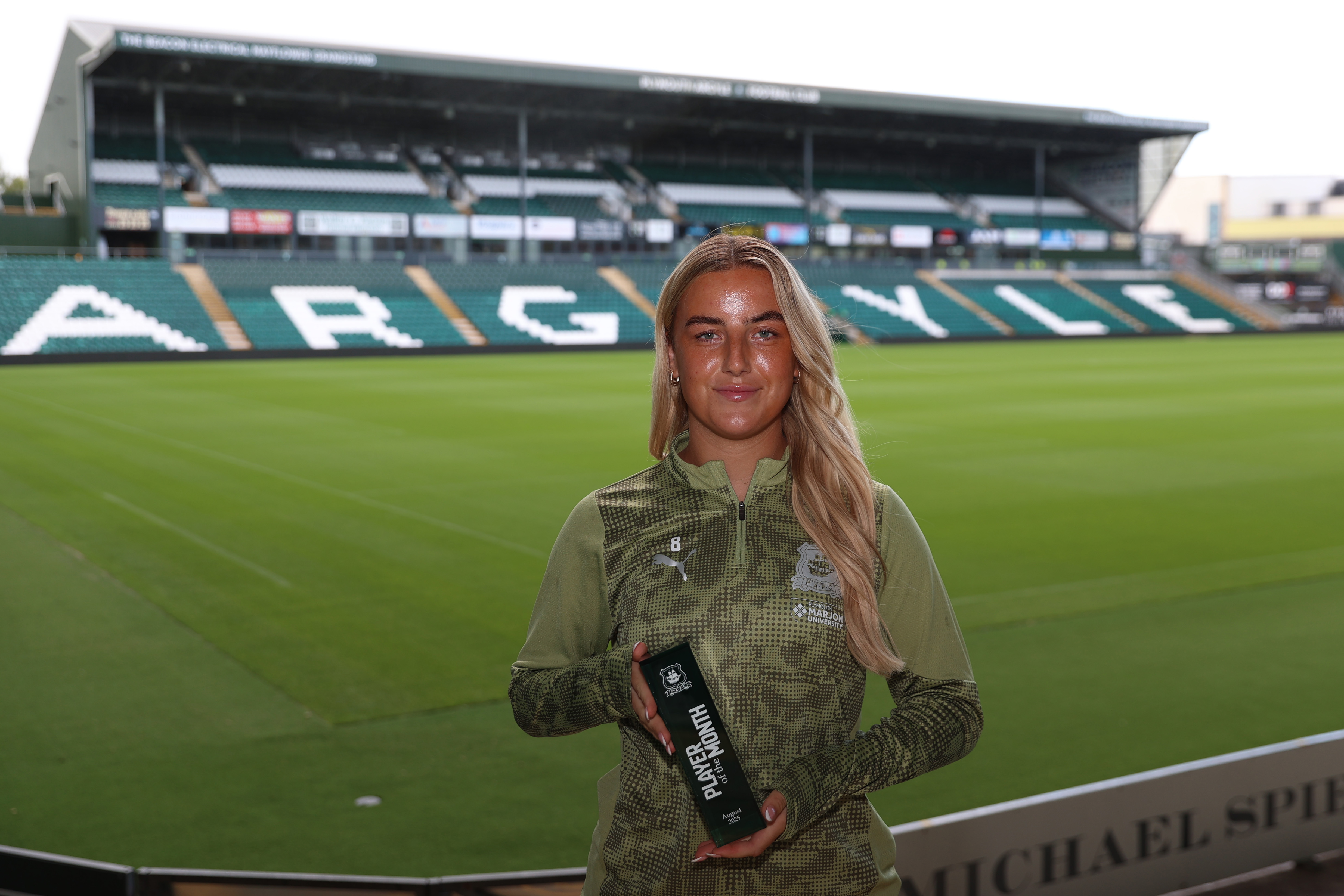 Crawford named Women's POTM for August | Plymouth Argyle