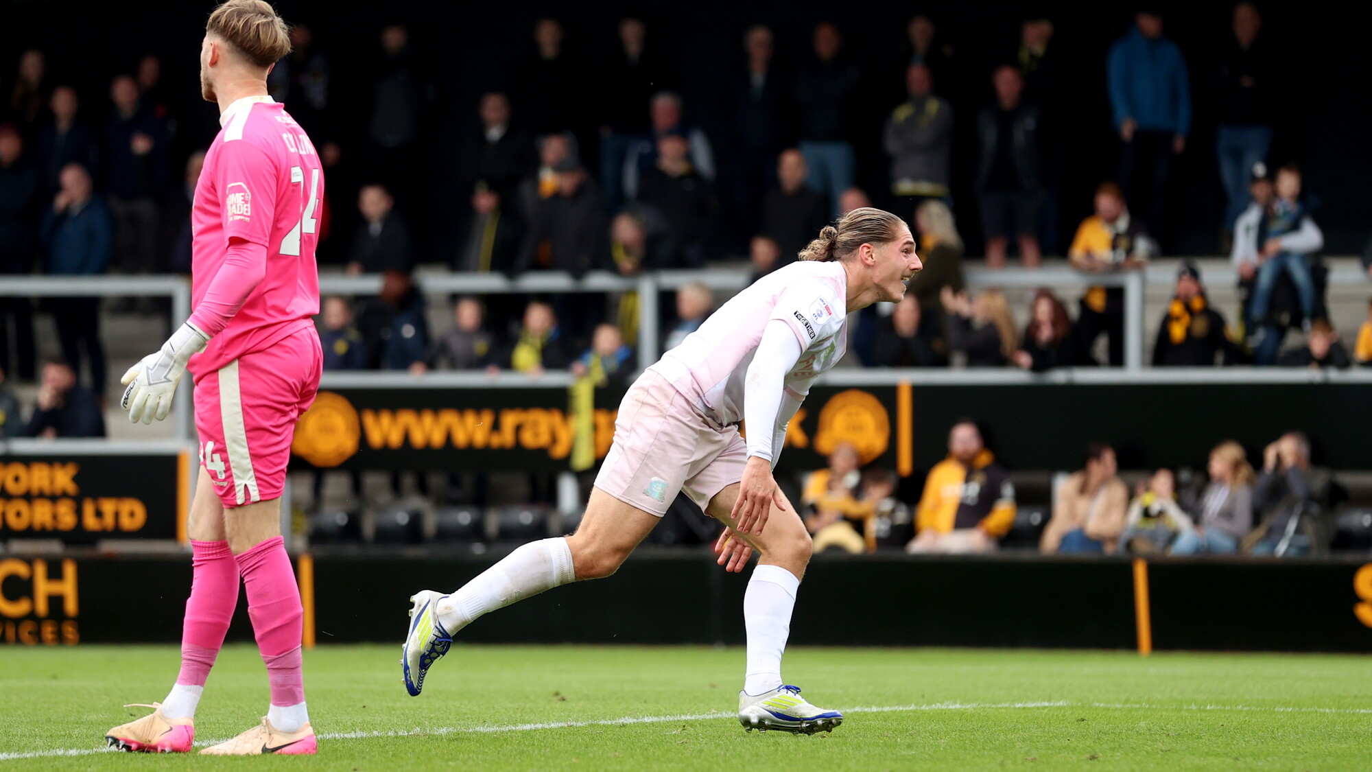 Tolaj named CT1 Player of the Month for September | Plymouth Argyle