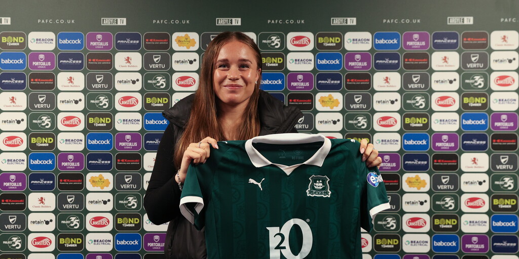 Layla Proctor signs for Argyle Women | Plymouth Argyle